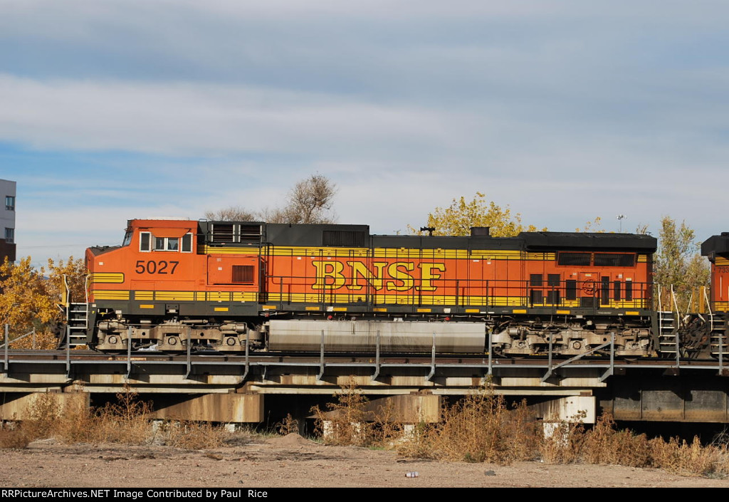 BNSF 5027
